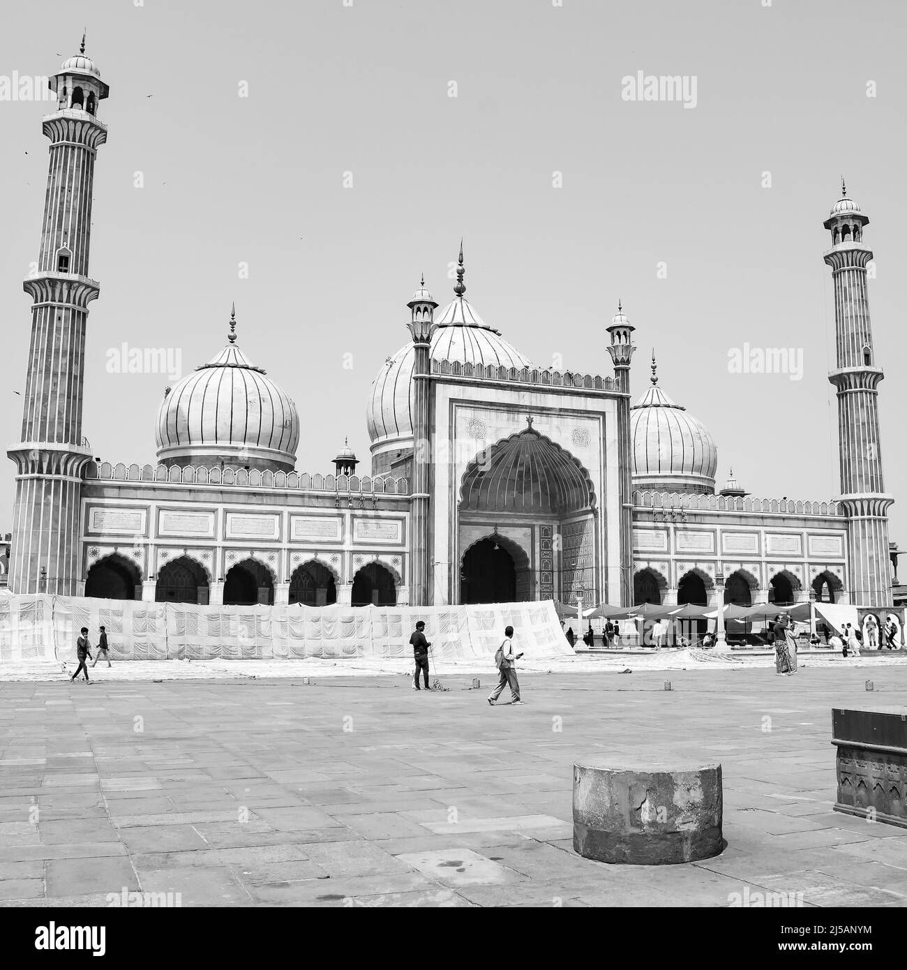 The spectacular architecture of the Great Friday Mosque (Jama Masjid ...