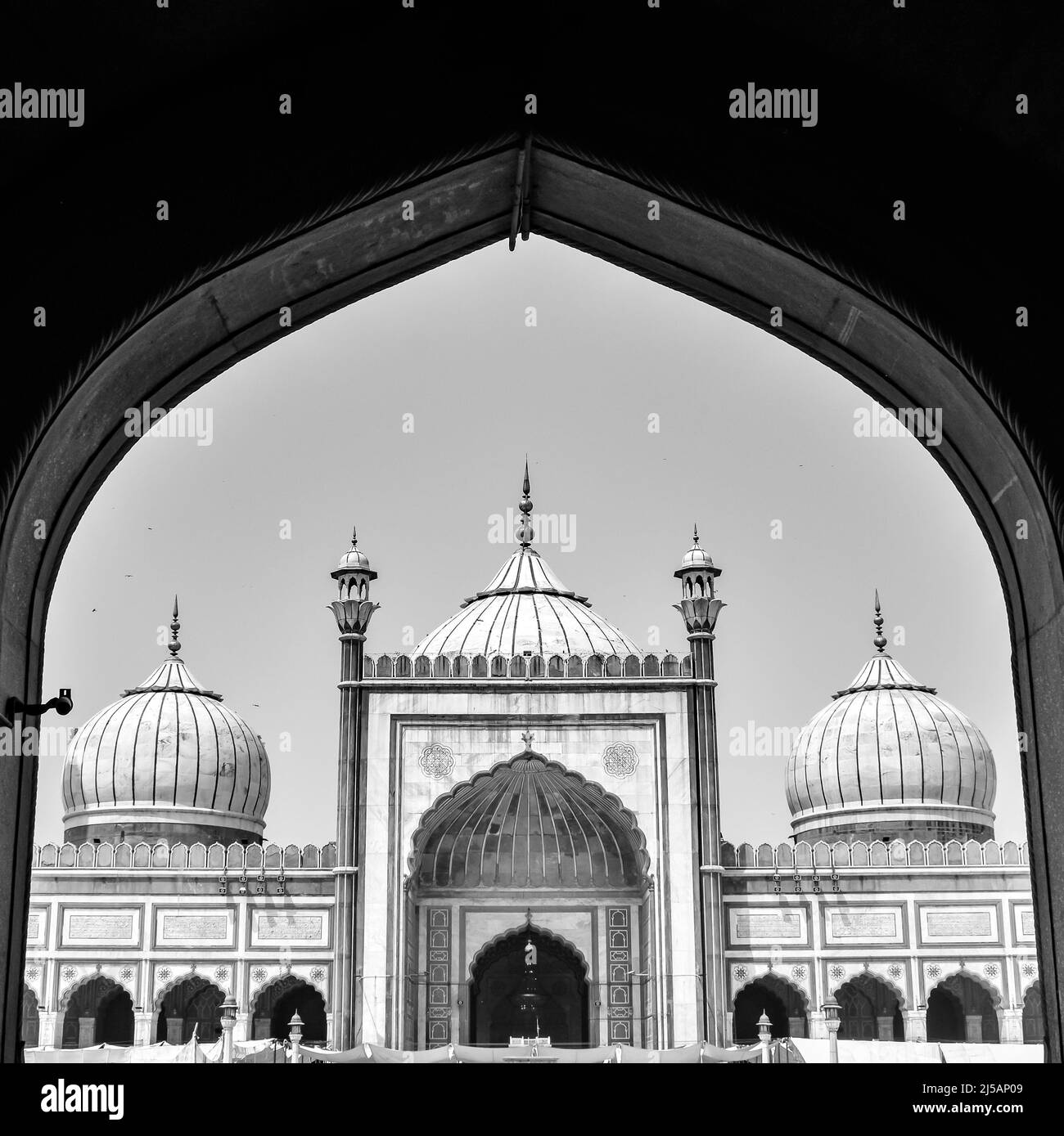 The Spectacular Architecture Of The Great Friday Mosque Jama Masjid