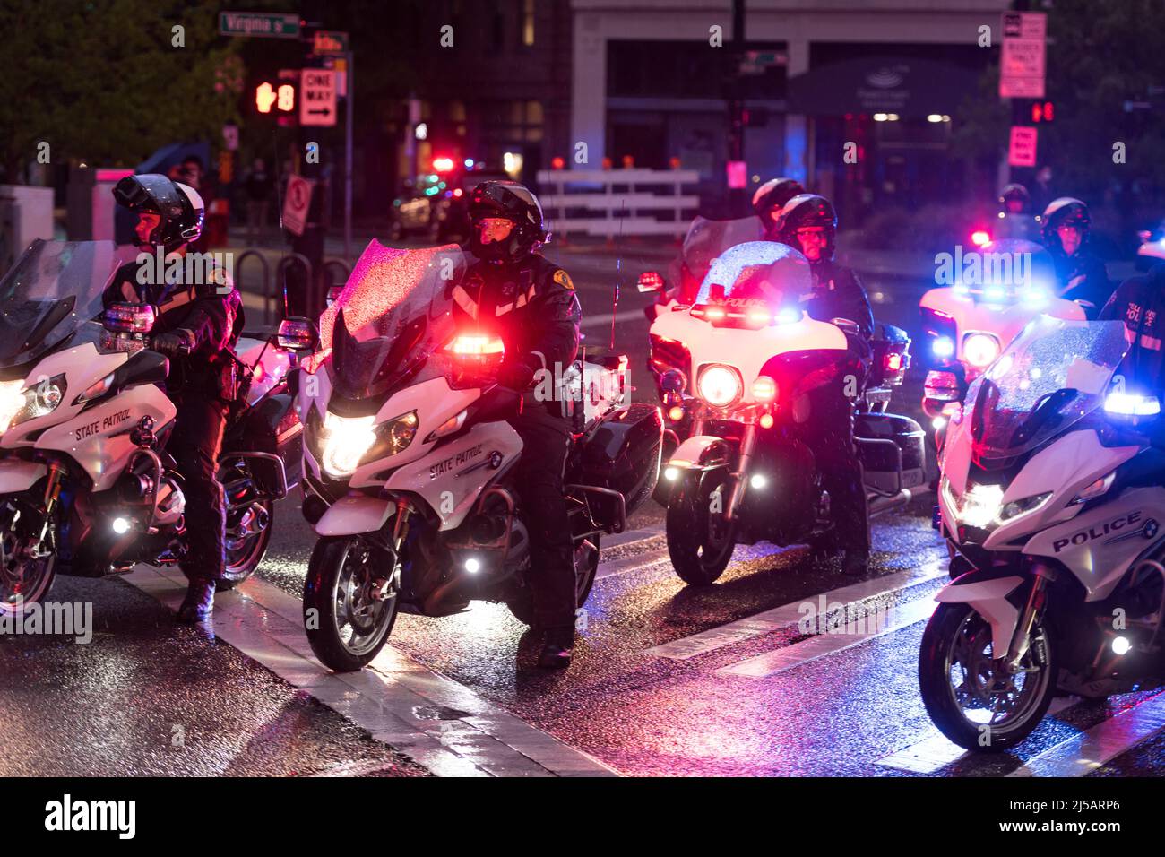 Seattle, USA. 21st Apr, 2022. Just after 8:00pm President Biden's ...