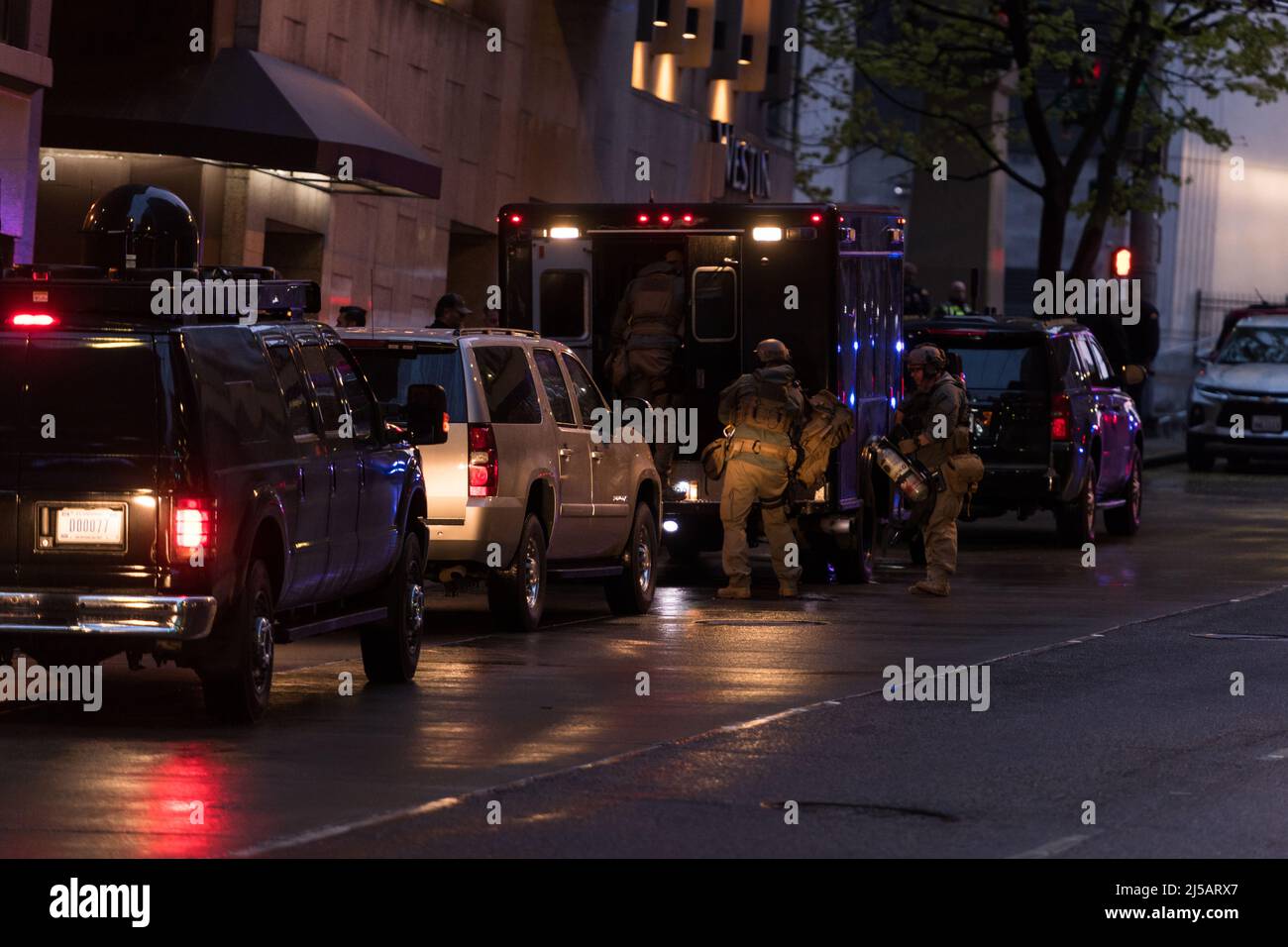 Seattle, USA. 21st Apr, 2022. Just after 8:00pm President Biden's ...