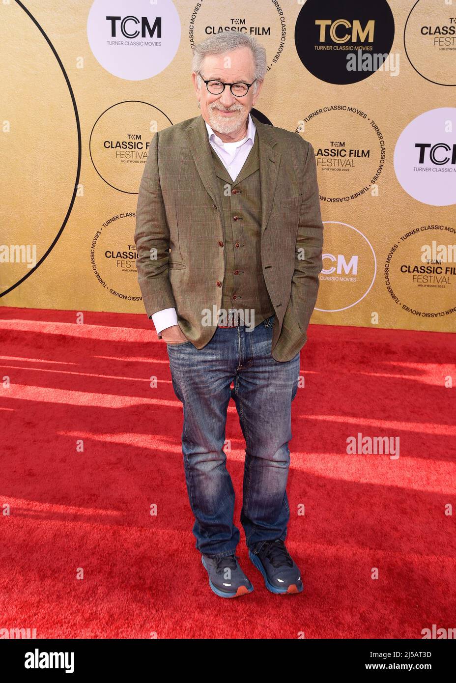 Los Angeles, USA. 21st Apr, 2022. Steven Spielberg walking on the red ...