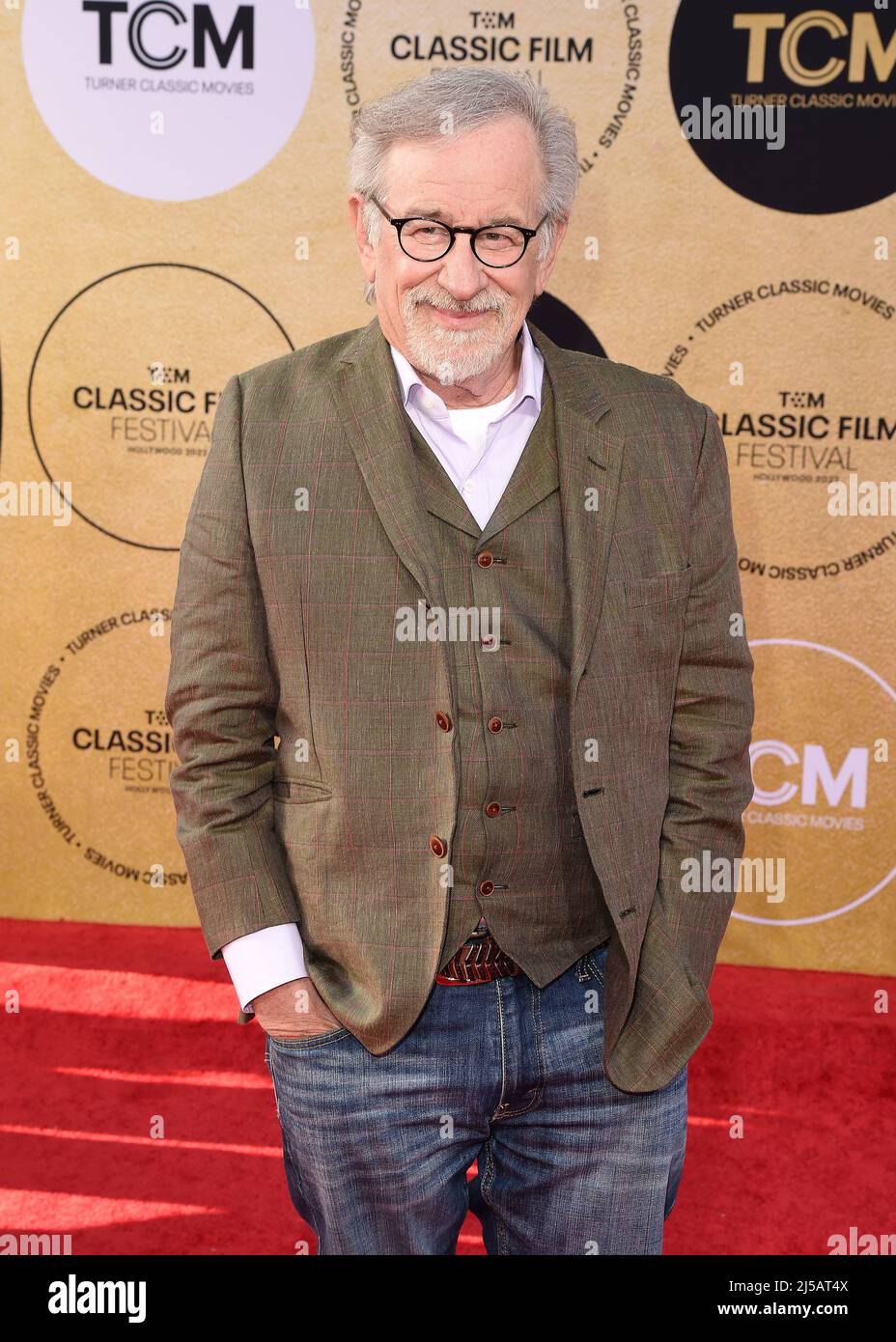 Los Angeles, USA. 21st Apr, 2022. Steven Spielberg walking on the red ...