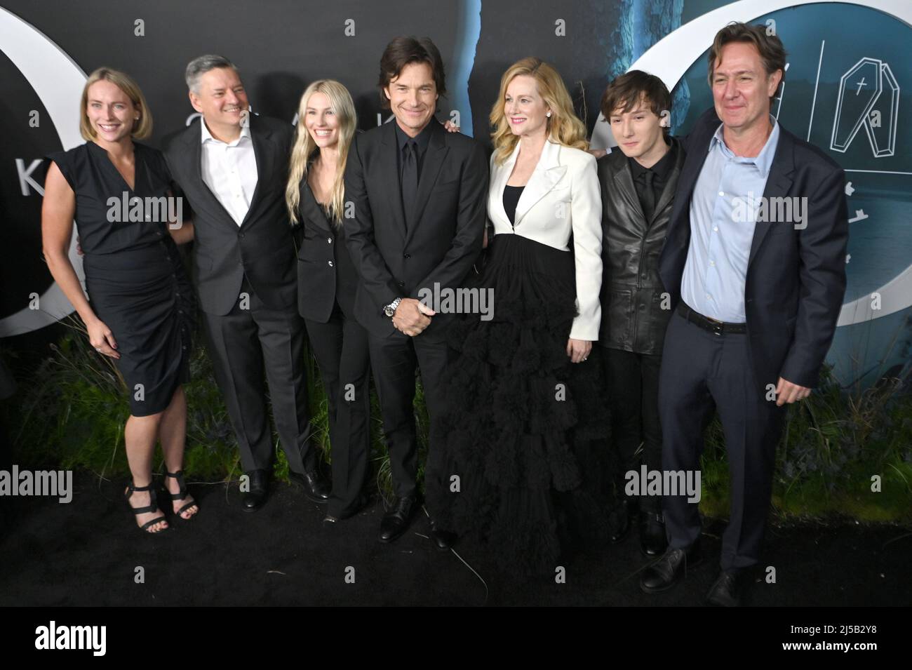 (L-R) Elise Henderson, Ted Sarandos, Sofia Hublitz, Jason Bateman ...