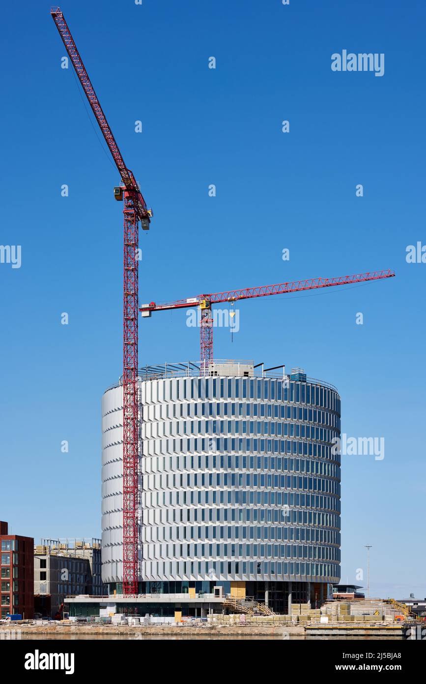 Construction of circular office building "Spidsen" on Nordø/Redmolen ...