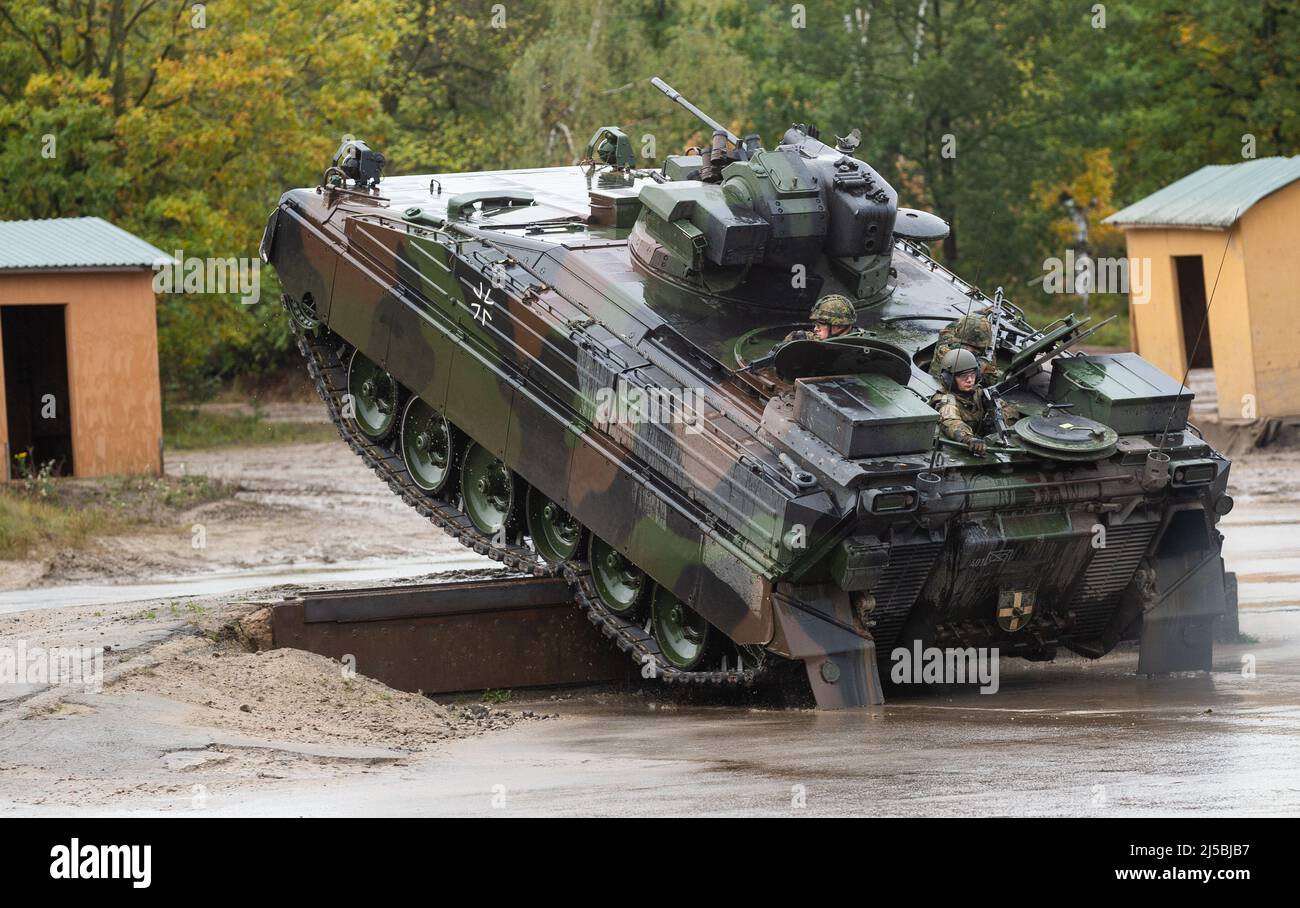 Rheinmetall land systems hi-res stock photography and images - Alamy