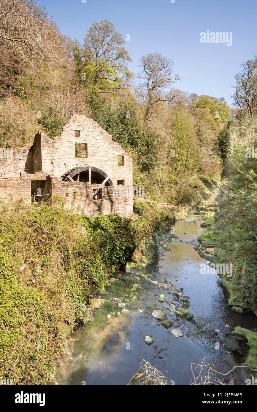 UK Hive mind! Can anyone identify the real location of this water mill ...