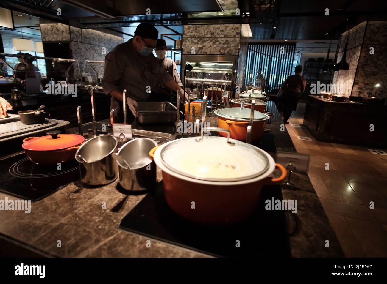 JW Cafe @ JW Marriott Bangkok International Buffet Restaurant Sukhumvit ...