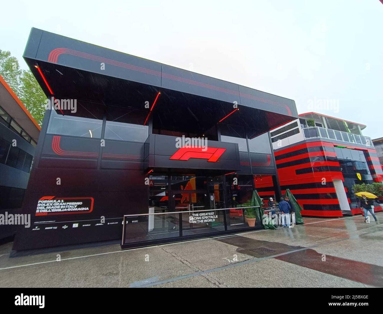 F1 motorhome hi-res stock photography and images - Alamy