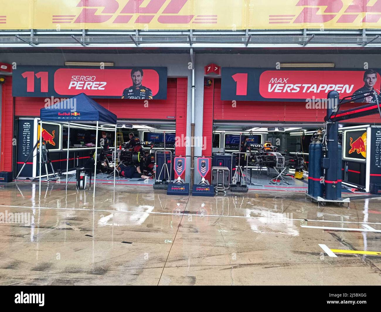 Redbull racing box hi-res stock photography and images - Alamy