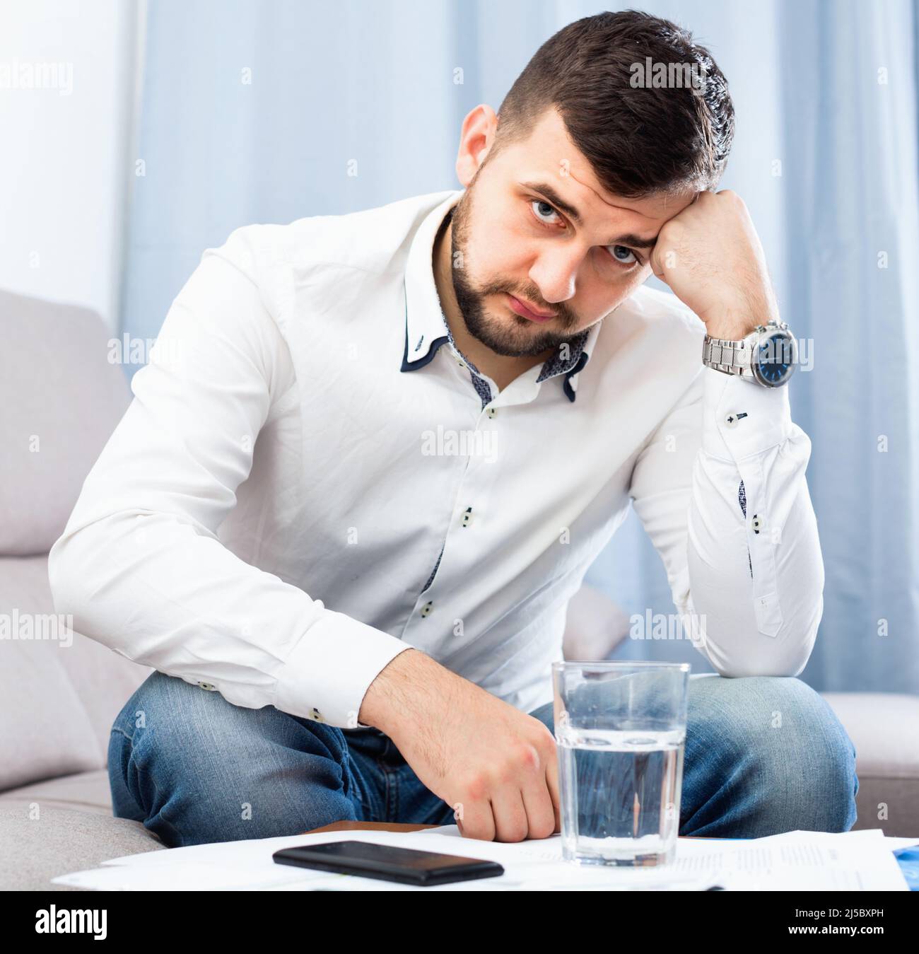 Introvert problem hi-res stock photography and images - Alamy