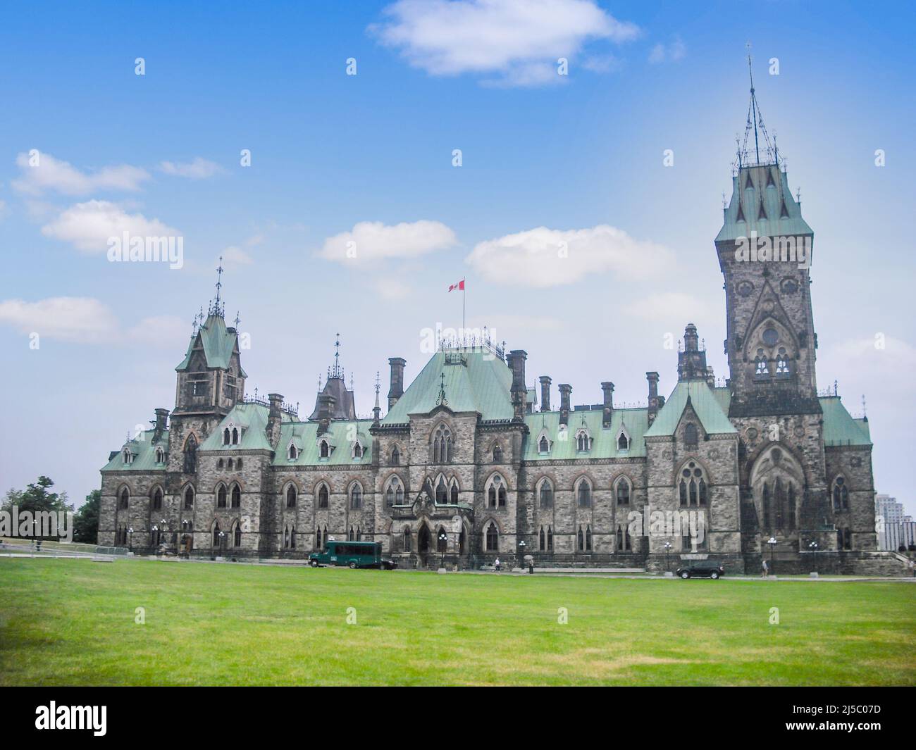 Mojado Betsy Trotwood Armstrong east block ottawa Geología lema Industrial