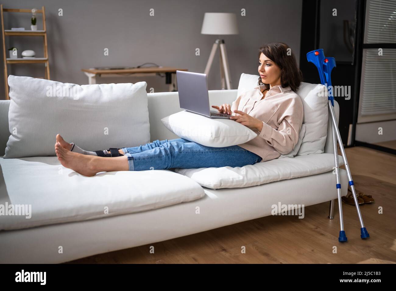 Ankle Sprain Bandage. Medical Foot Trauma Therapy Stock Photo - Alamy