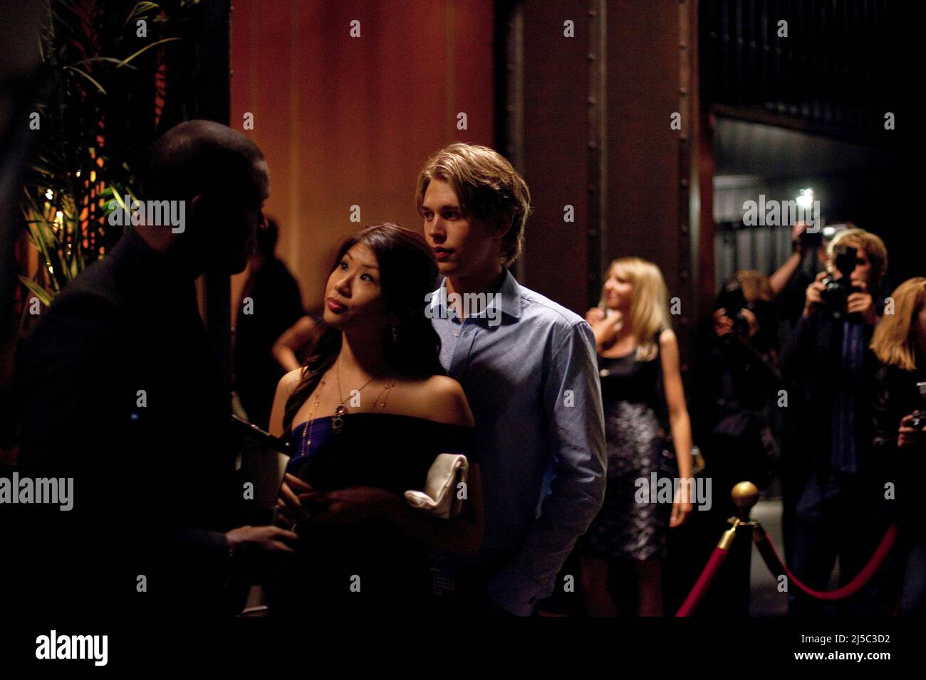 AUSTIN BUTLER and YIN CHANG in THE BLING RING (2011), directed by MICHAEL LEMBECK. Credit: Dick ...