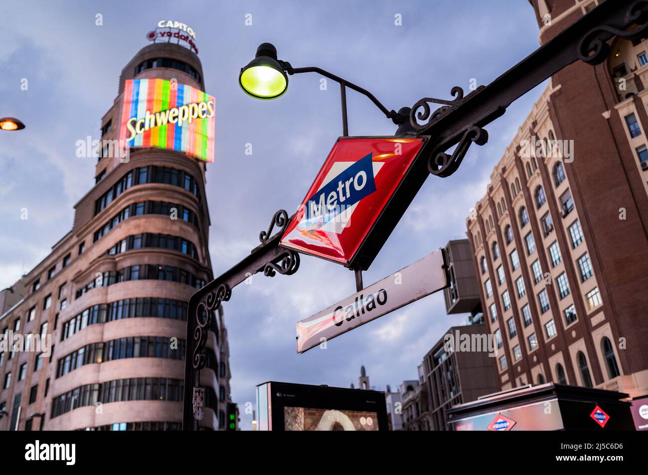 Callao Metro stop and Carrion Building in Madrid, Spain Stock Photo - Alamy