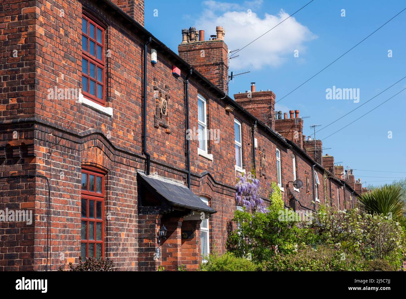 Colliery houses miners houses hi-res stock photography and images - Alamy