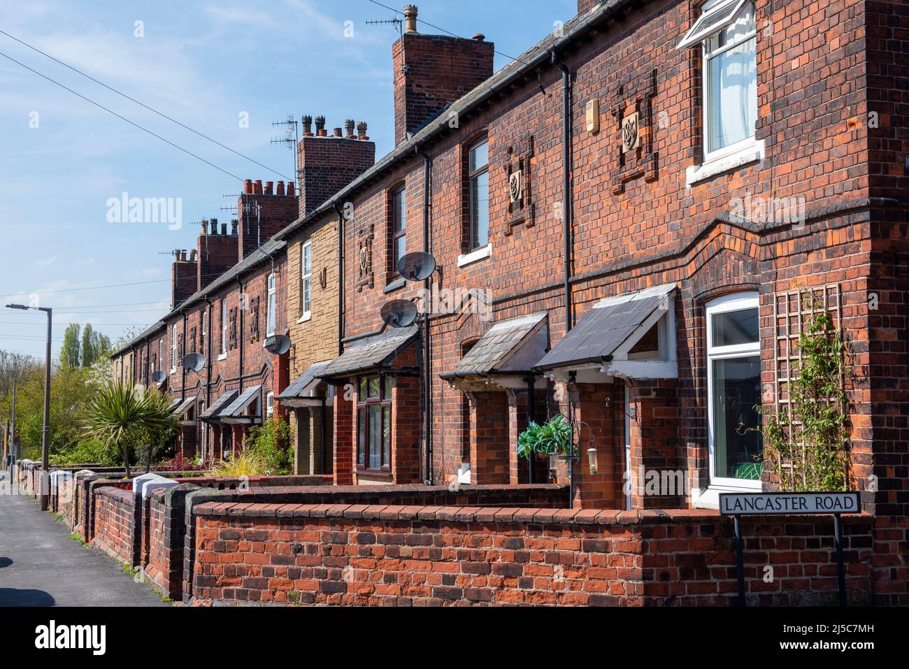 Colliery houses miners houses hi-res stock photography and images - Alamy