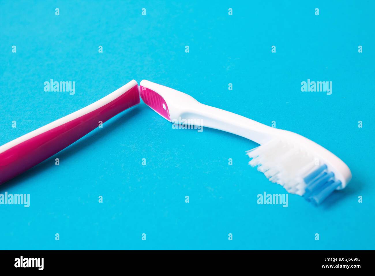 Broken toothbrush hi-res stock photography and images - Alamy