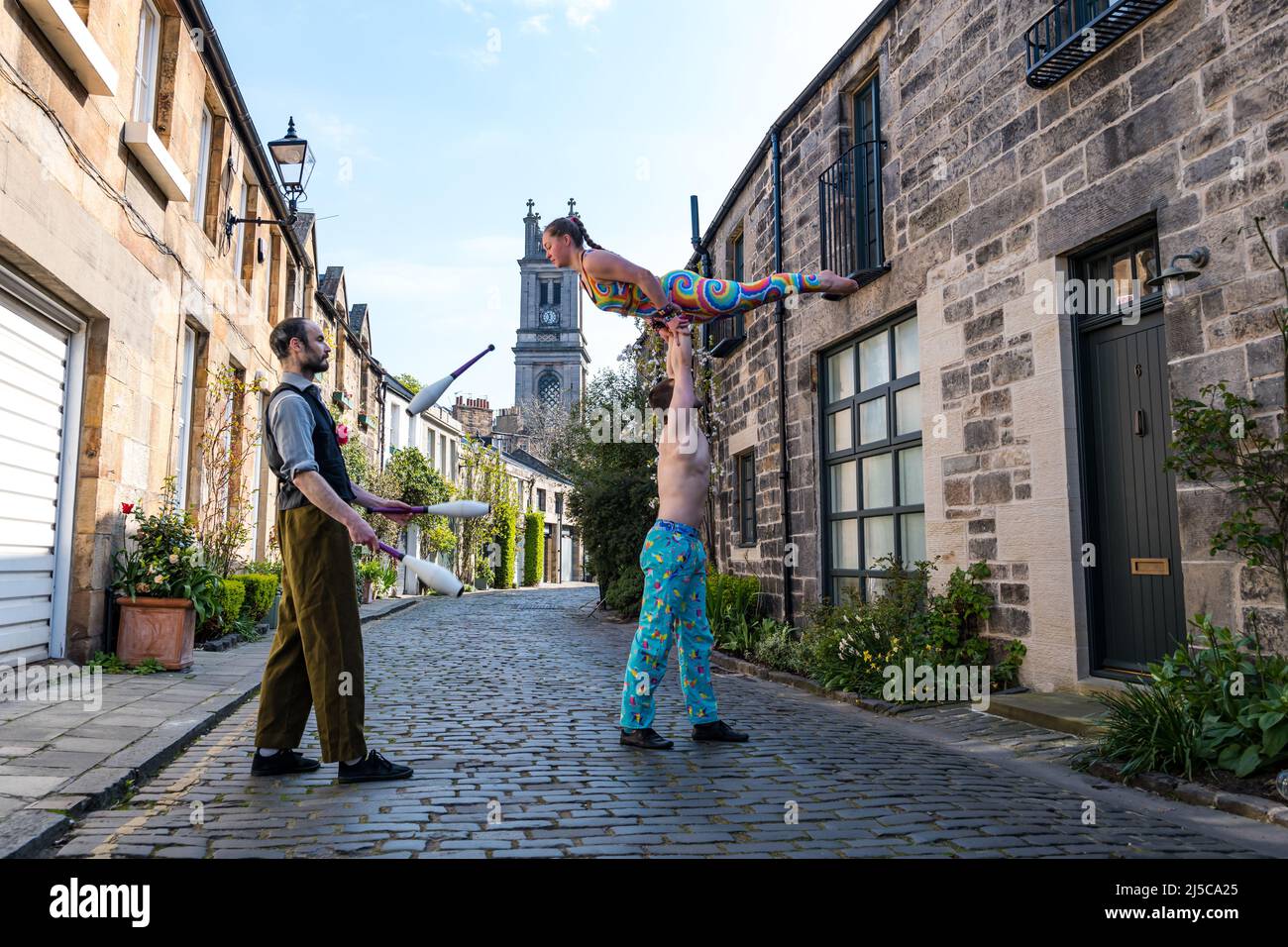 Circus Lane, Edinburgh, Scotland, UK, 22 April 2022. Cirqulation Circus ...