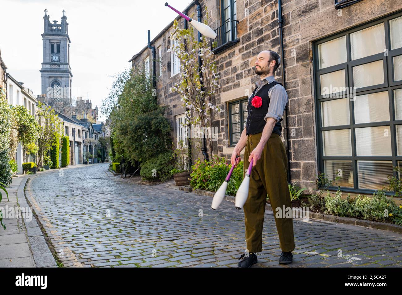 Circus Lane, Edinburgh, Scotland, UK, 22 April 2022. Cirqulation Circus ...