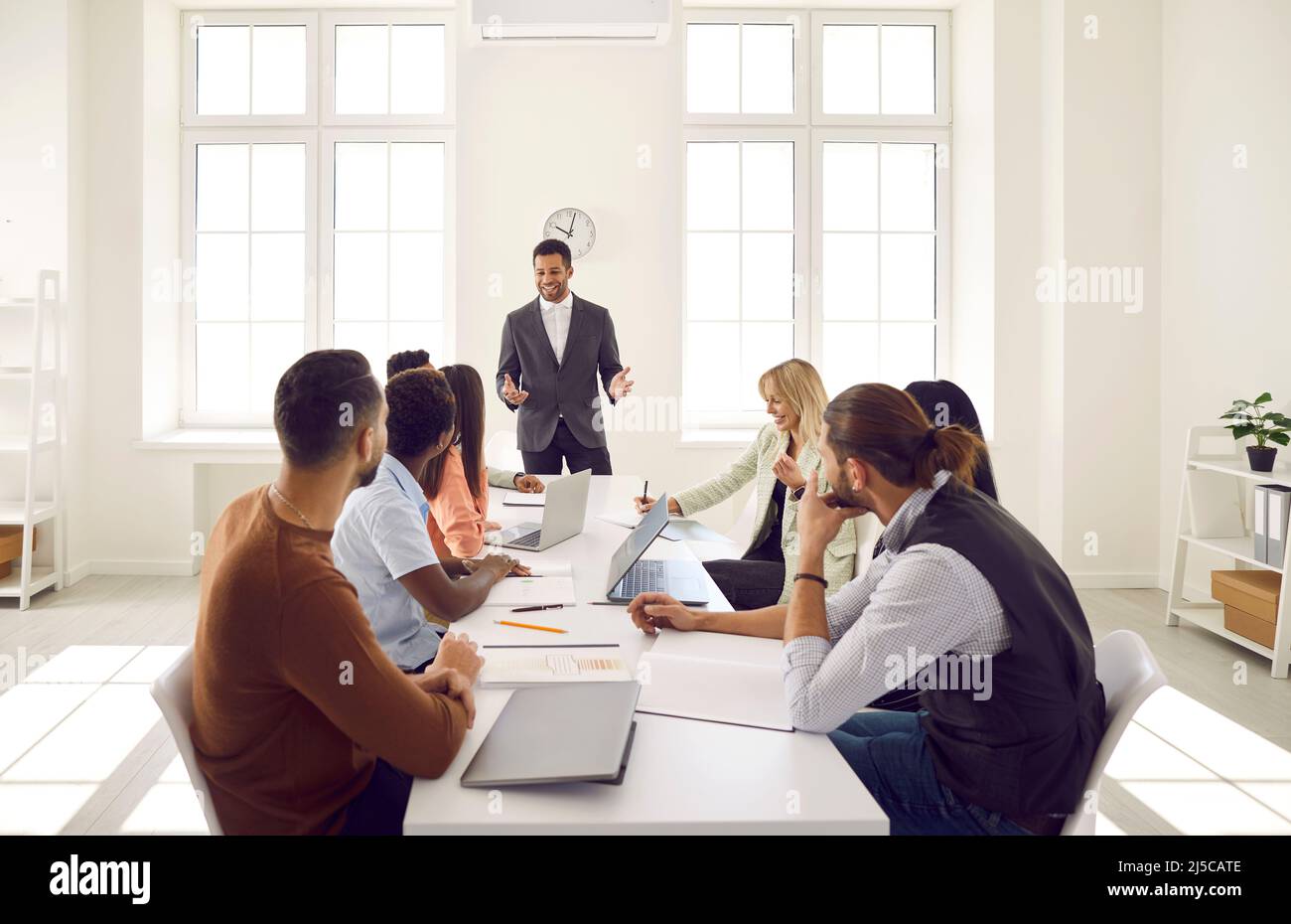 Corporate briefing hi-res stock photography and images - Alamy