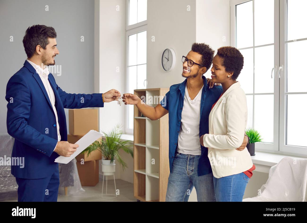 Give house keys hi-res stock photography and images - Alamy