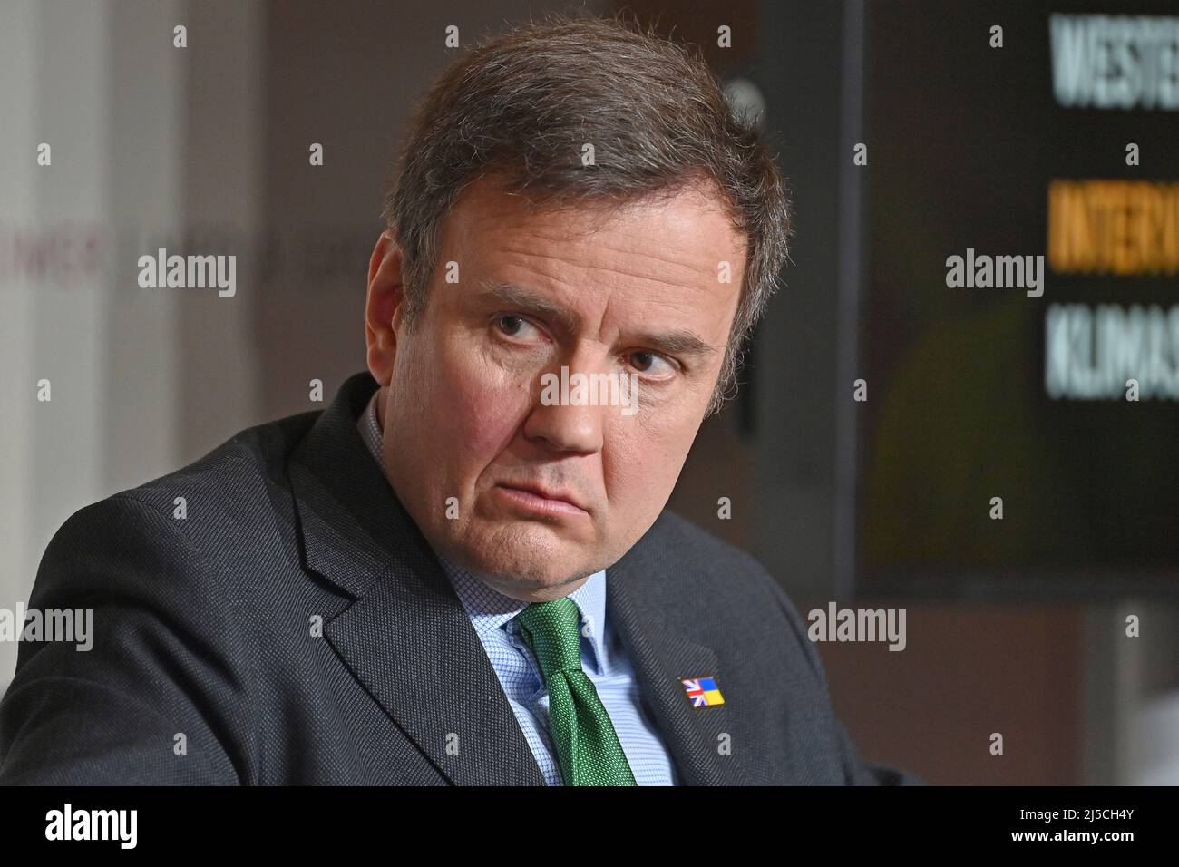 Greg hands hi-res stock photography and images - Alamy