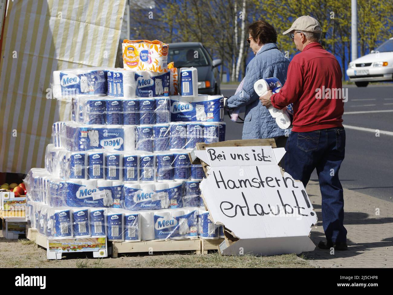 Hamstering hi-res stock photography and images - Alamy