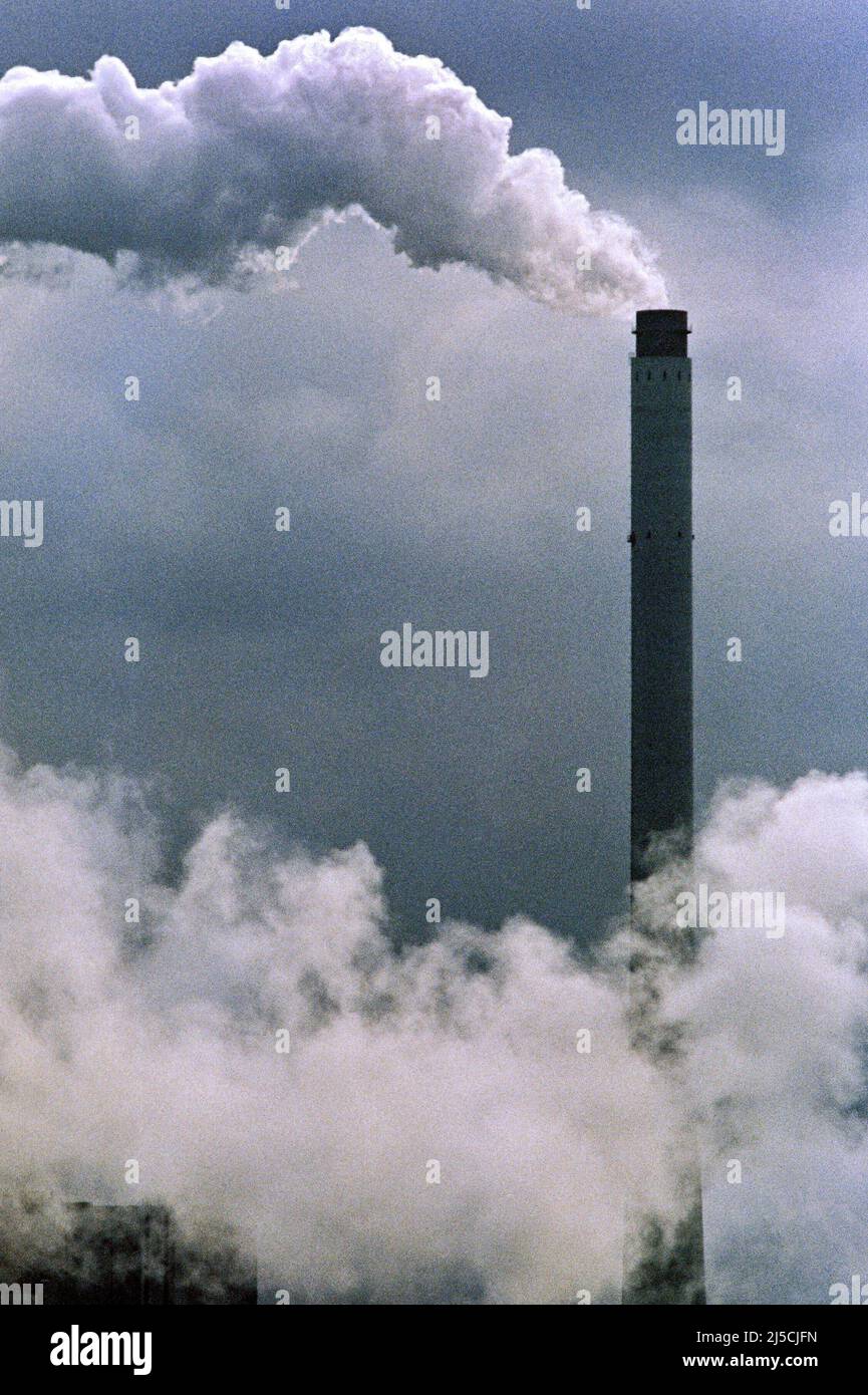 Herten, DEU, Feb. 23, 1995 - Herne combined heat and power plant, a ...