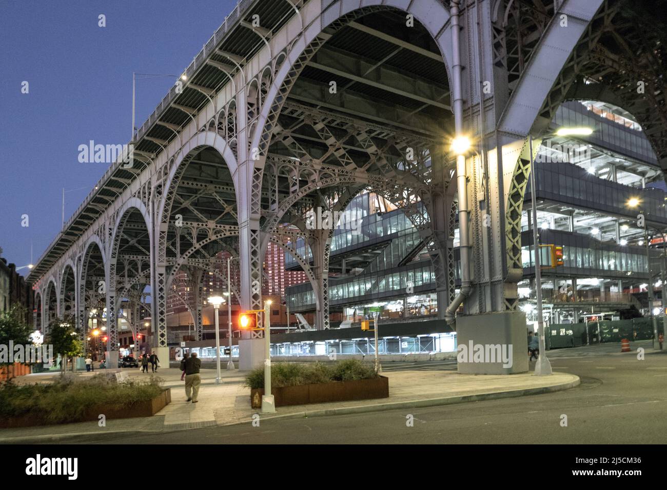 Harlem 125 street hi-res stock photography and images - Alamy