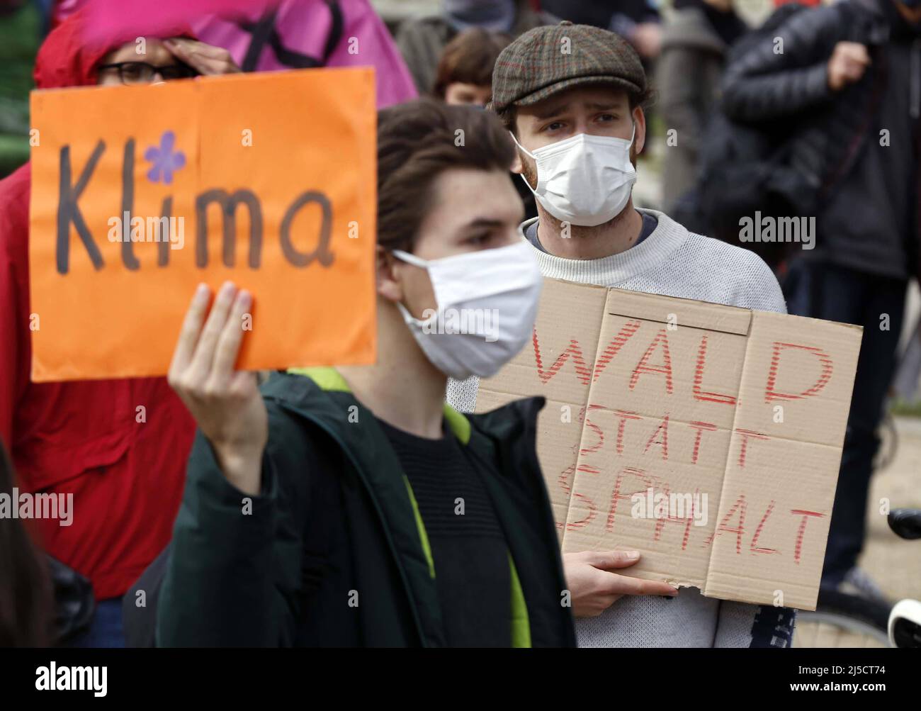 Berlin, DEU, 10.10.2020 - Demonstration by Fridays for Future in ...