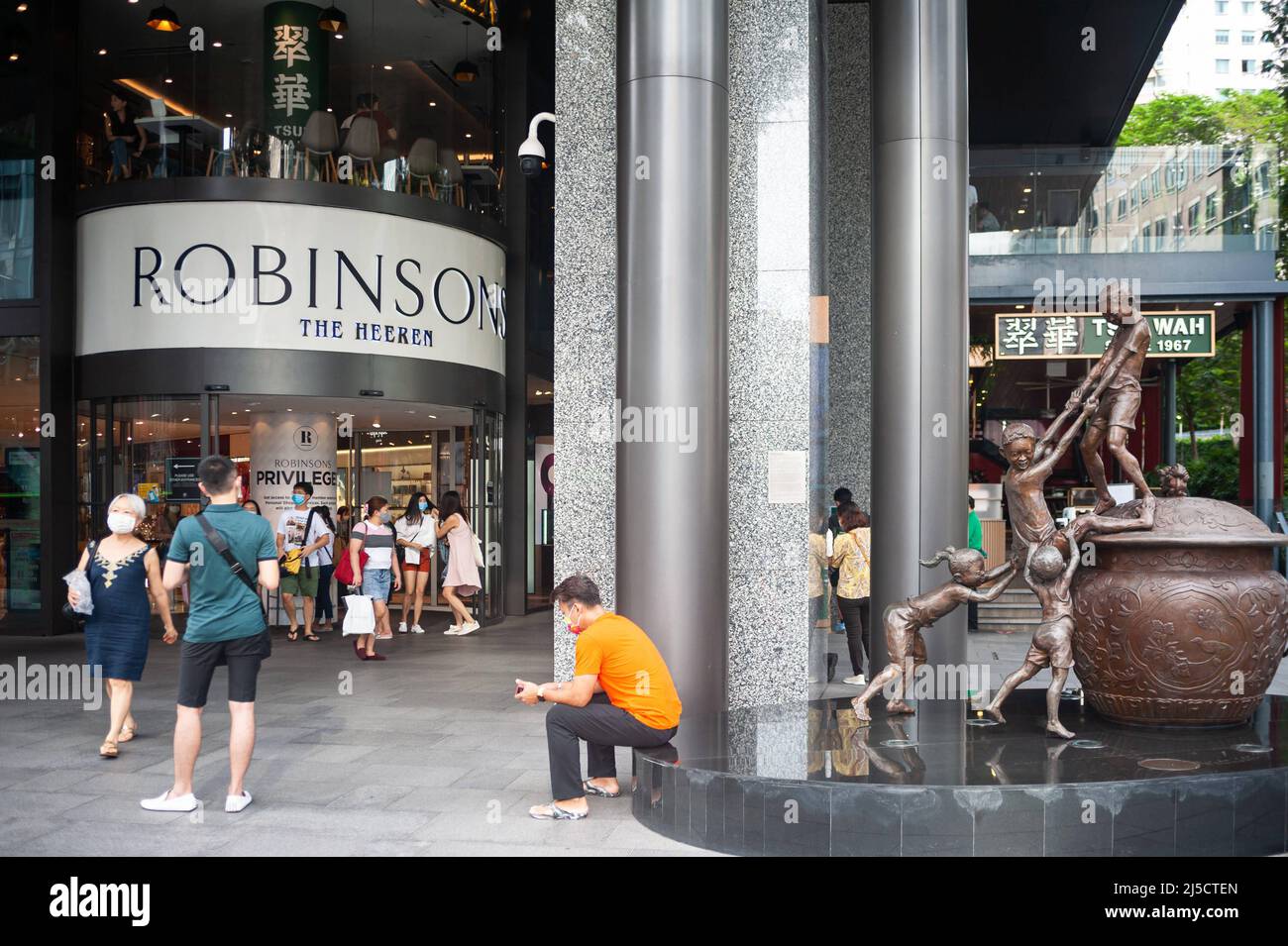 06.11.2020, Singapore, Republic of Singapore, Asia - View and entrance ...