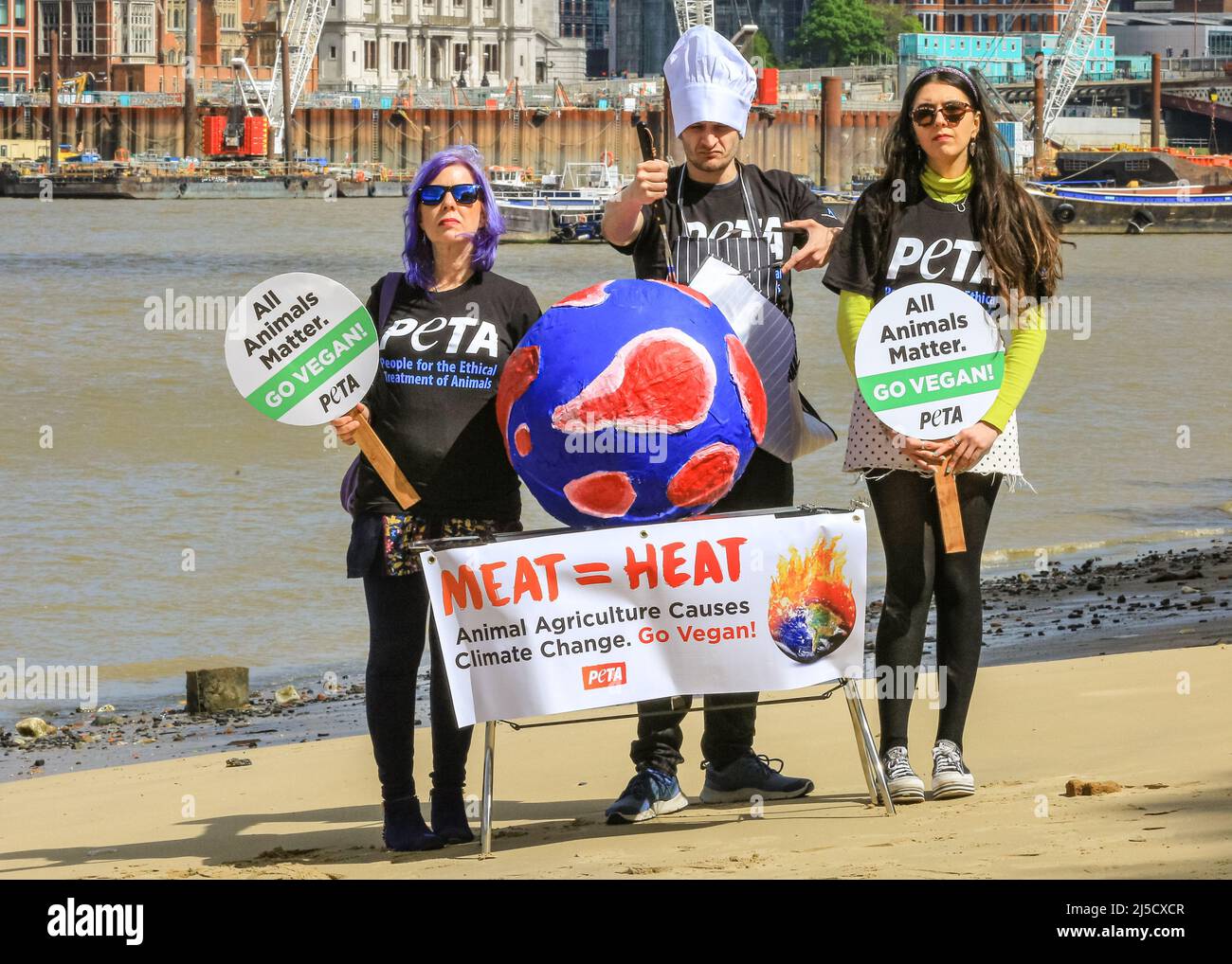 London, UK. 22nd Apr, 2022. A PETA supporter dressed as a chef ...