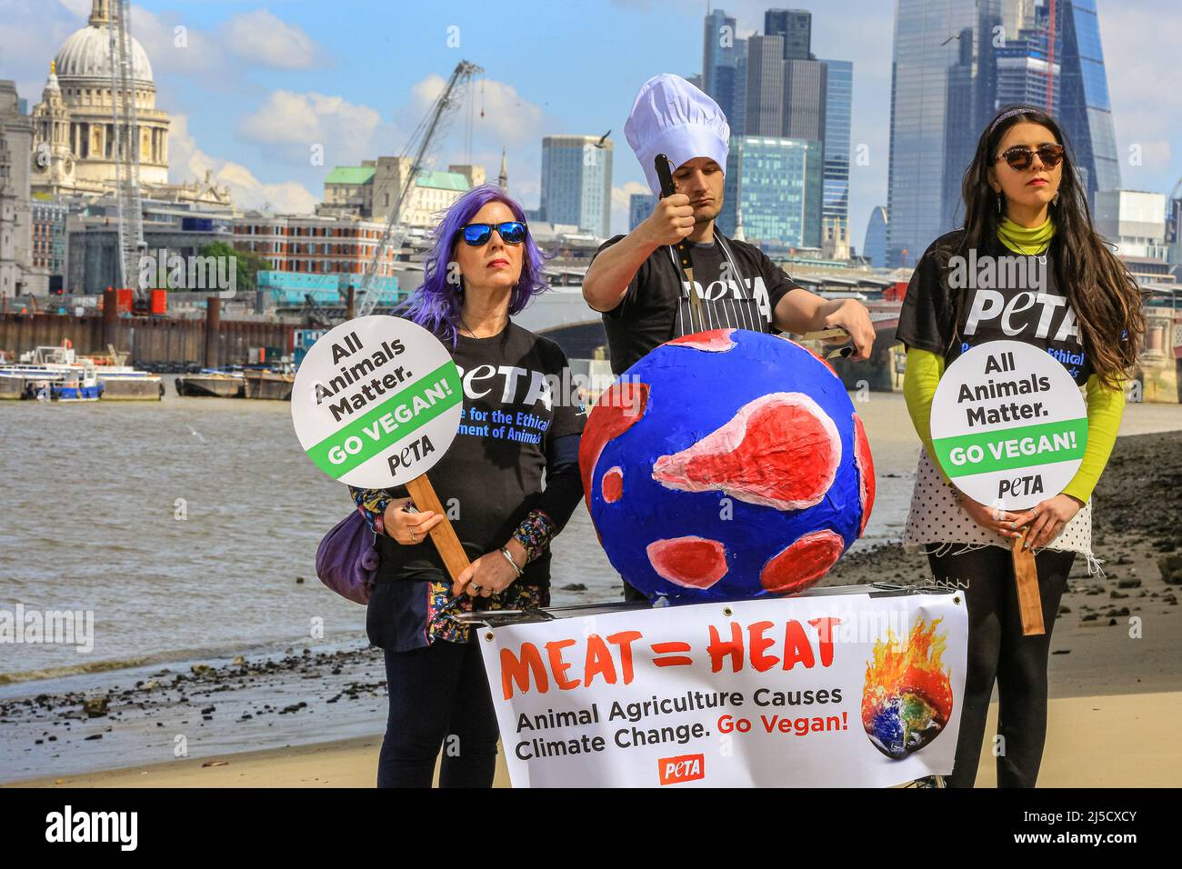 London, UK. 22nd Apr, 2022. A PETA supporter dressed as a chef ...
