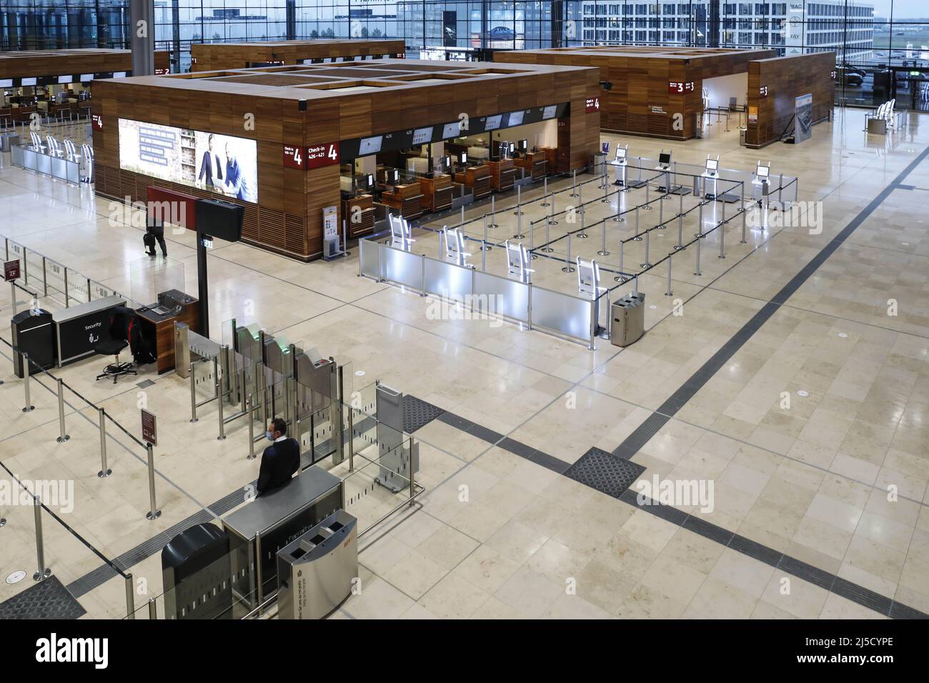 Ber airport 2021 hi-res stock photography and images - Alamy