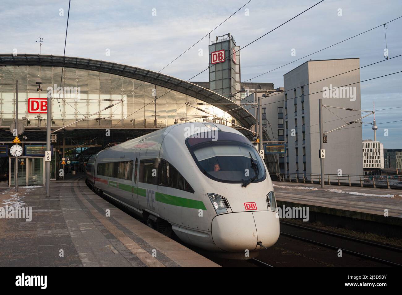 Jan. 22, 2022, Berlin, Germany, Europe - An Intercity Express (ICE ...