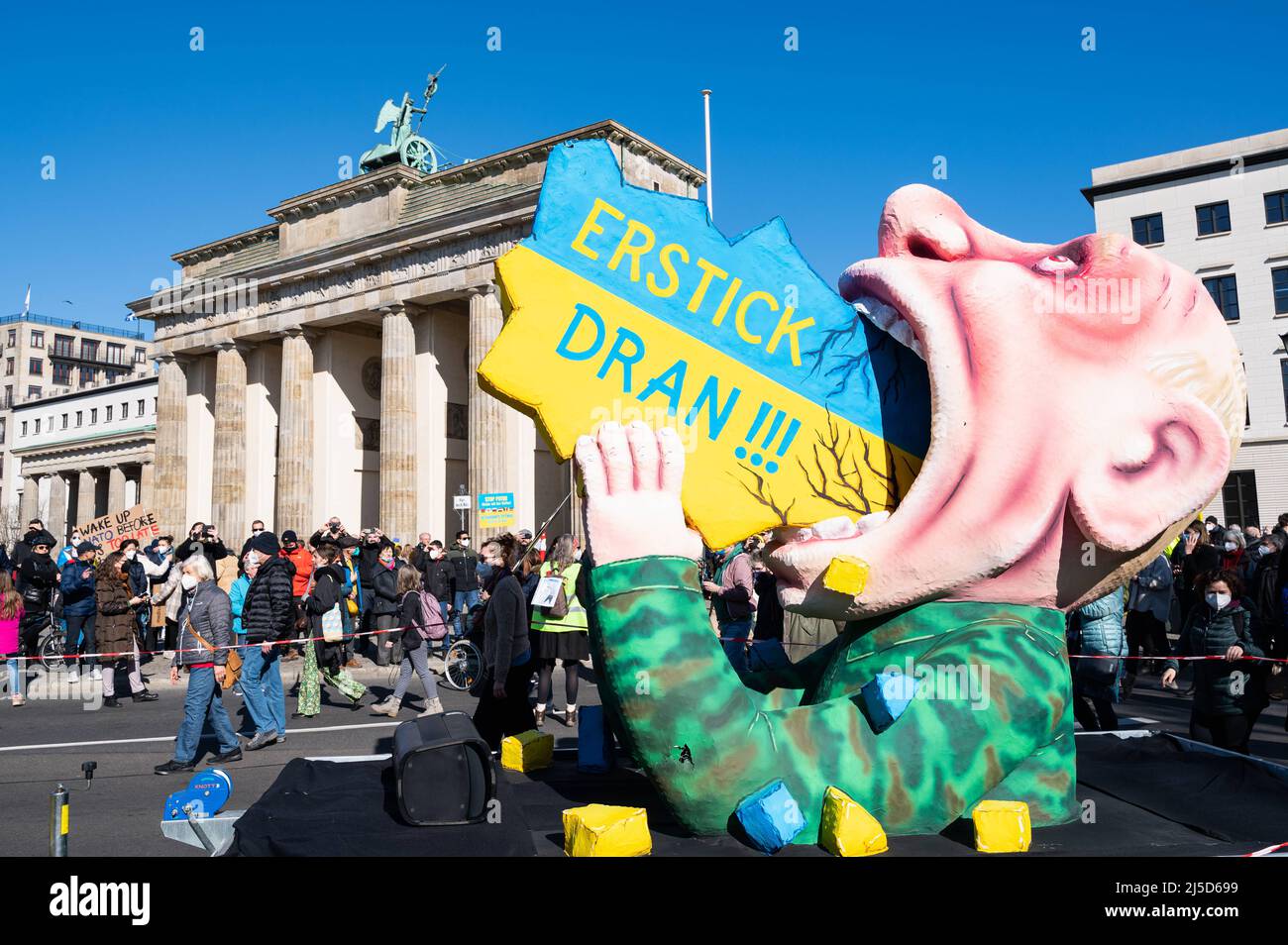 "13.03.2022, Berlin, Germany, Europe - A carnival float by sculptor and ...