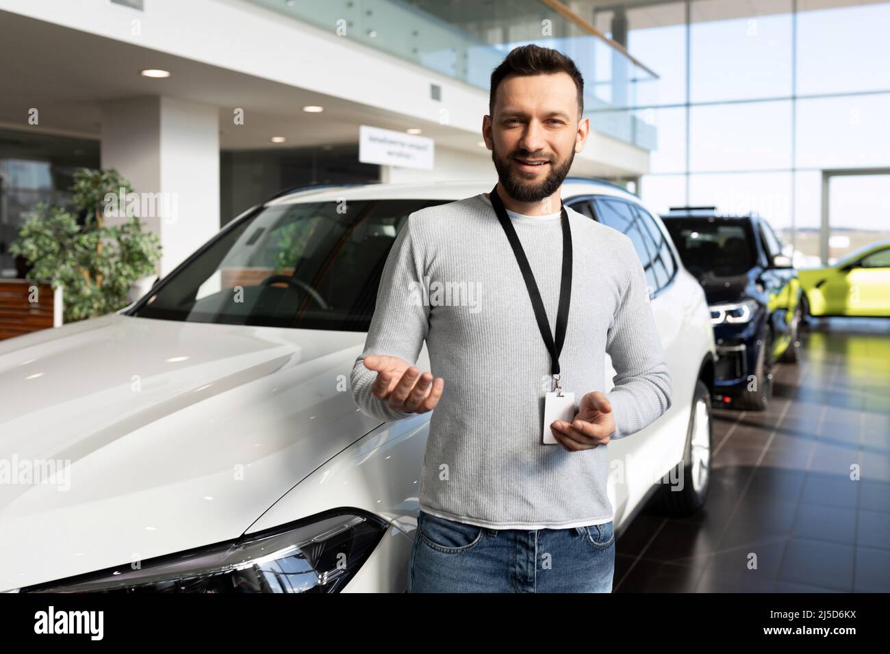 Car dealership manager offers hi-res stock photography and images - Alamy