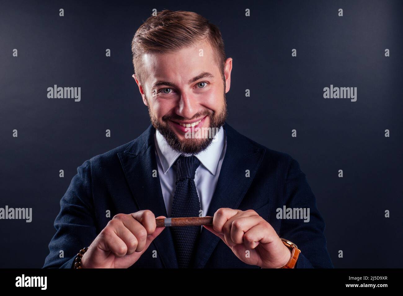 Throwing cigarettes hi-res stock photography and images - Alamy
