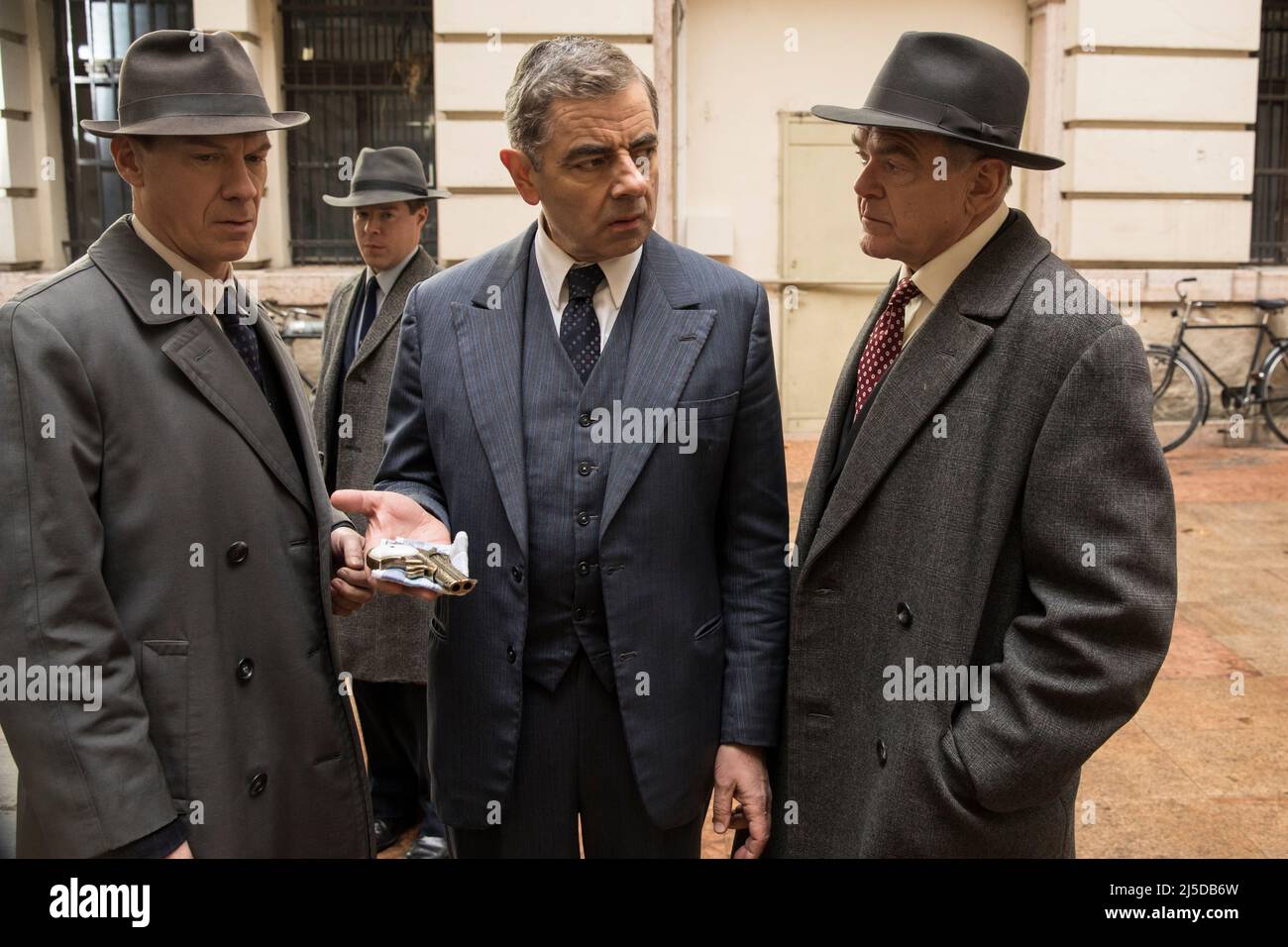 Maigret TV Series 2016 - 2017 UK 2017 Season 2, episode 1 : Maigret ...