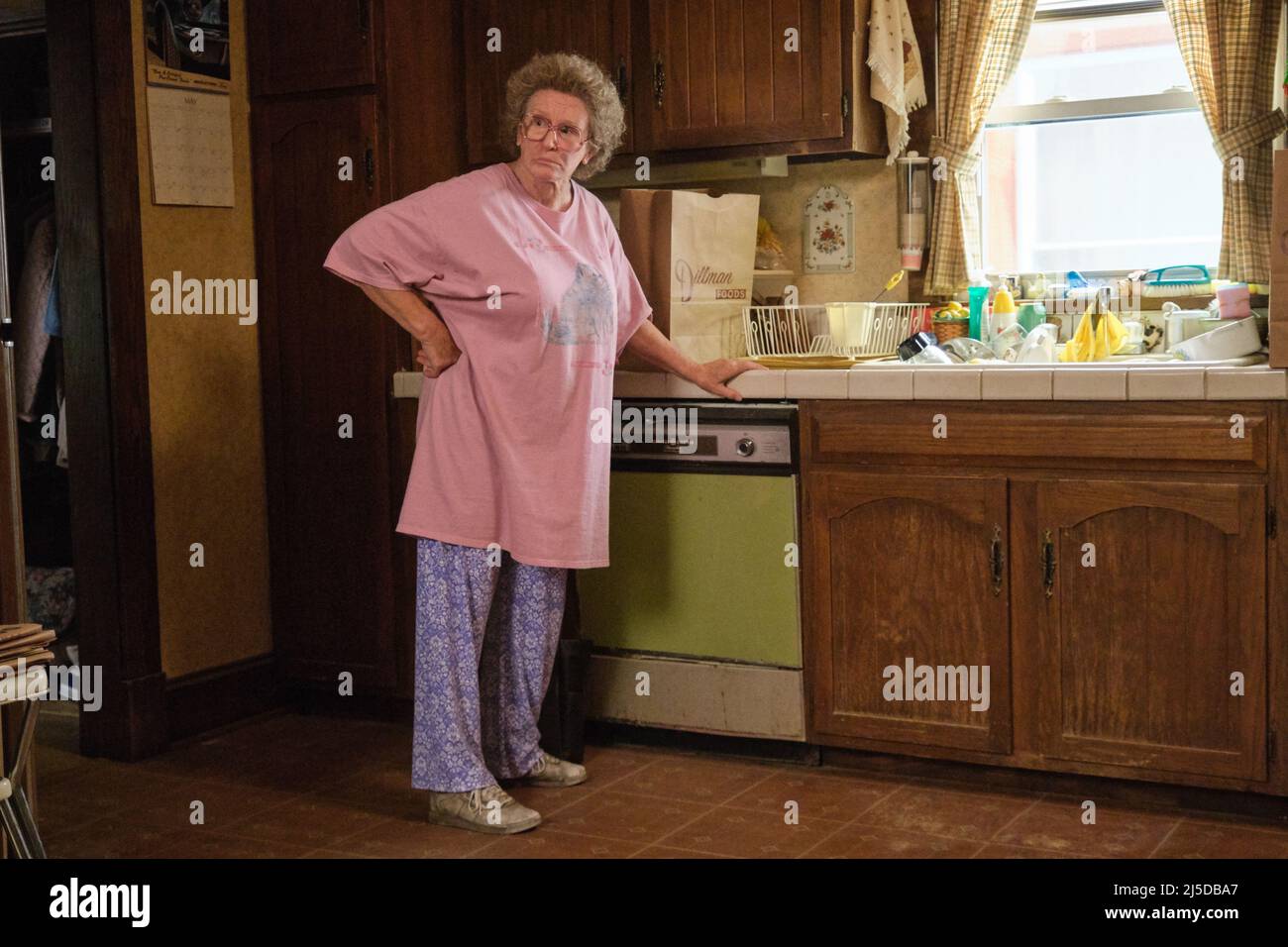 Hillbilly woman hi-res stock photography and images - Alamy