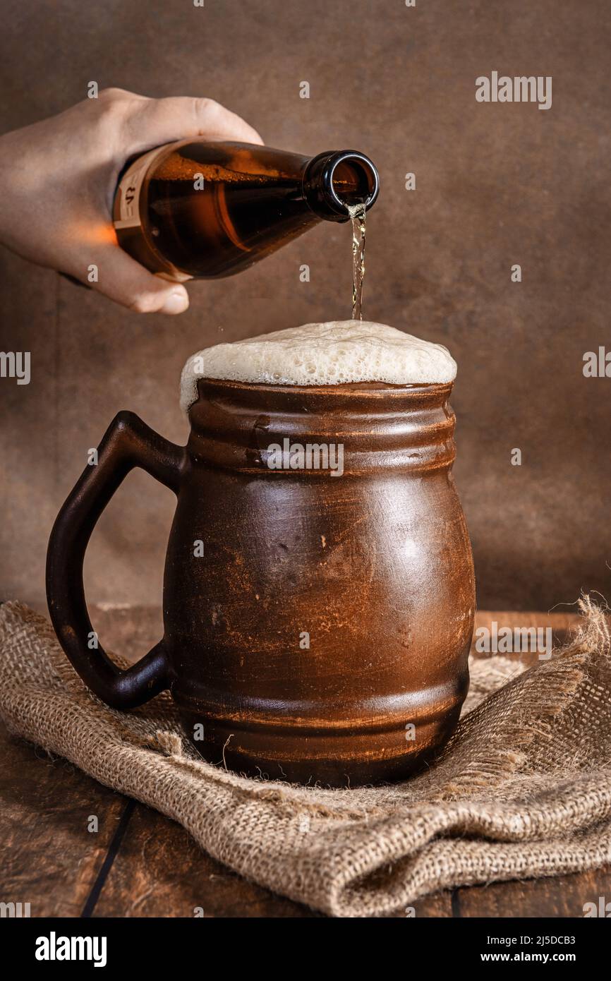 Traditional beer overflowing hi-res stock photography and images - Alamy