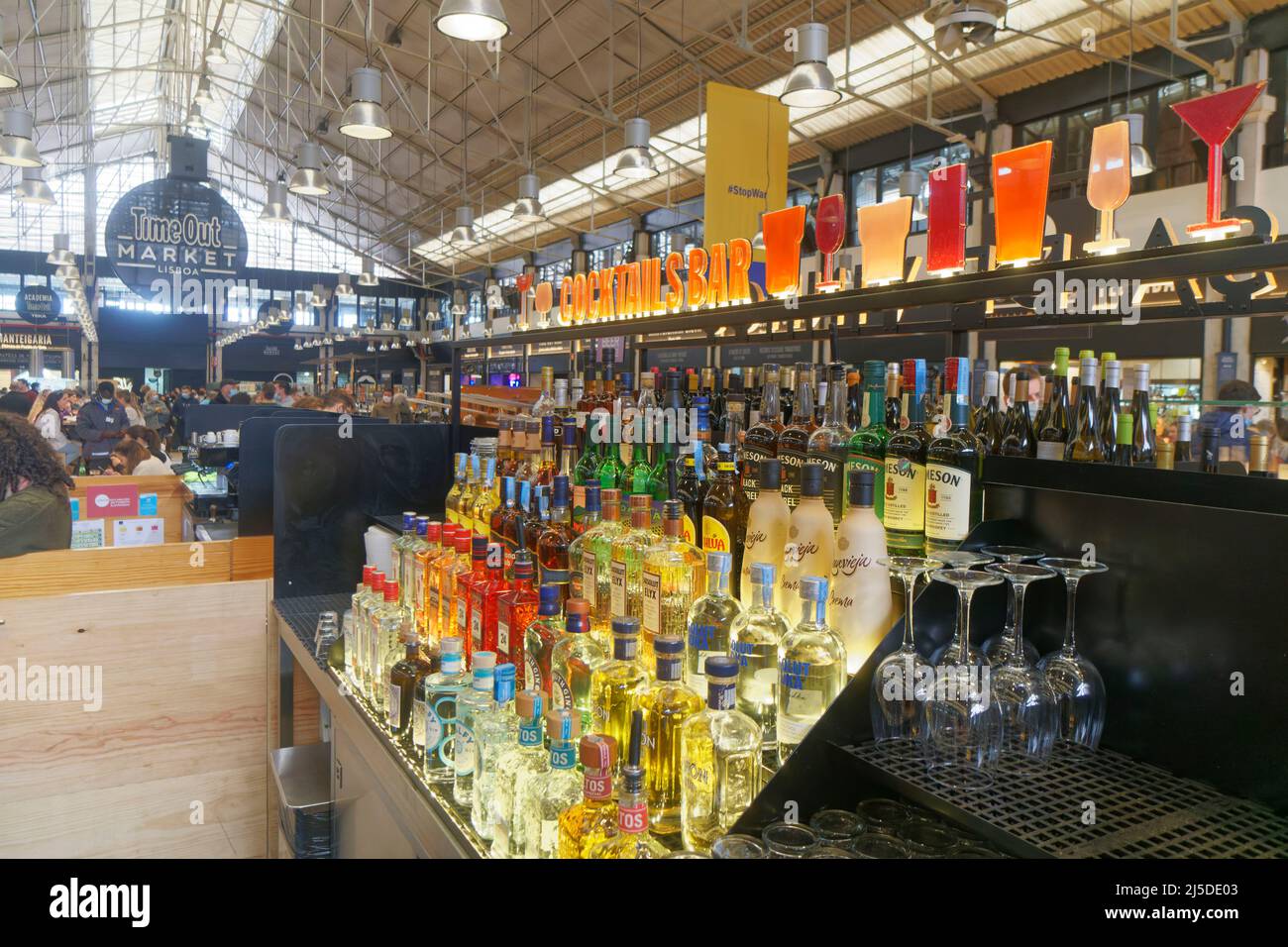 Mercado da Ribeira, Time Out Market Lisboa, Bairro Alto, Lissabon ...
