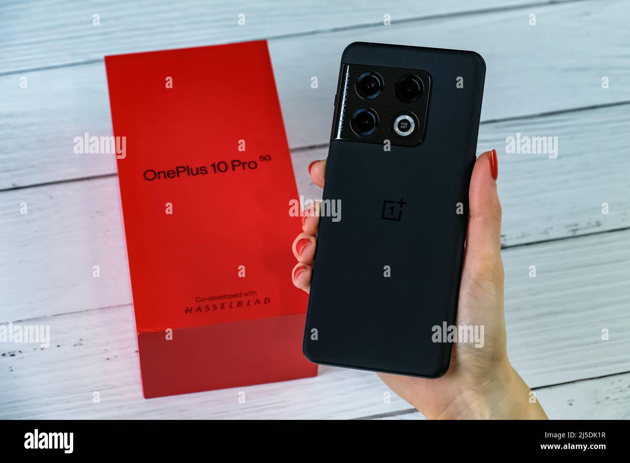 OnePlus 10 Pro in Volcanic Black color Stock Photo - Alamy