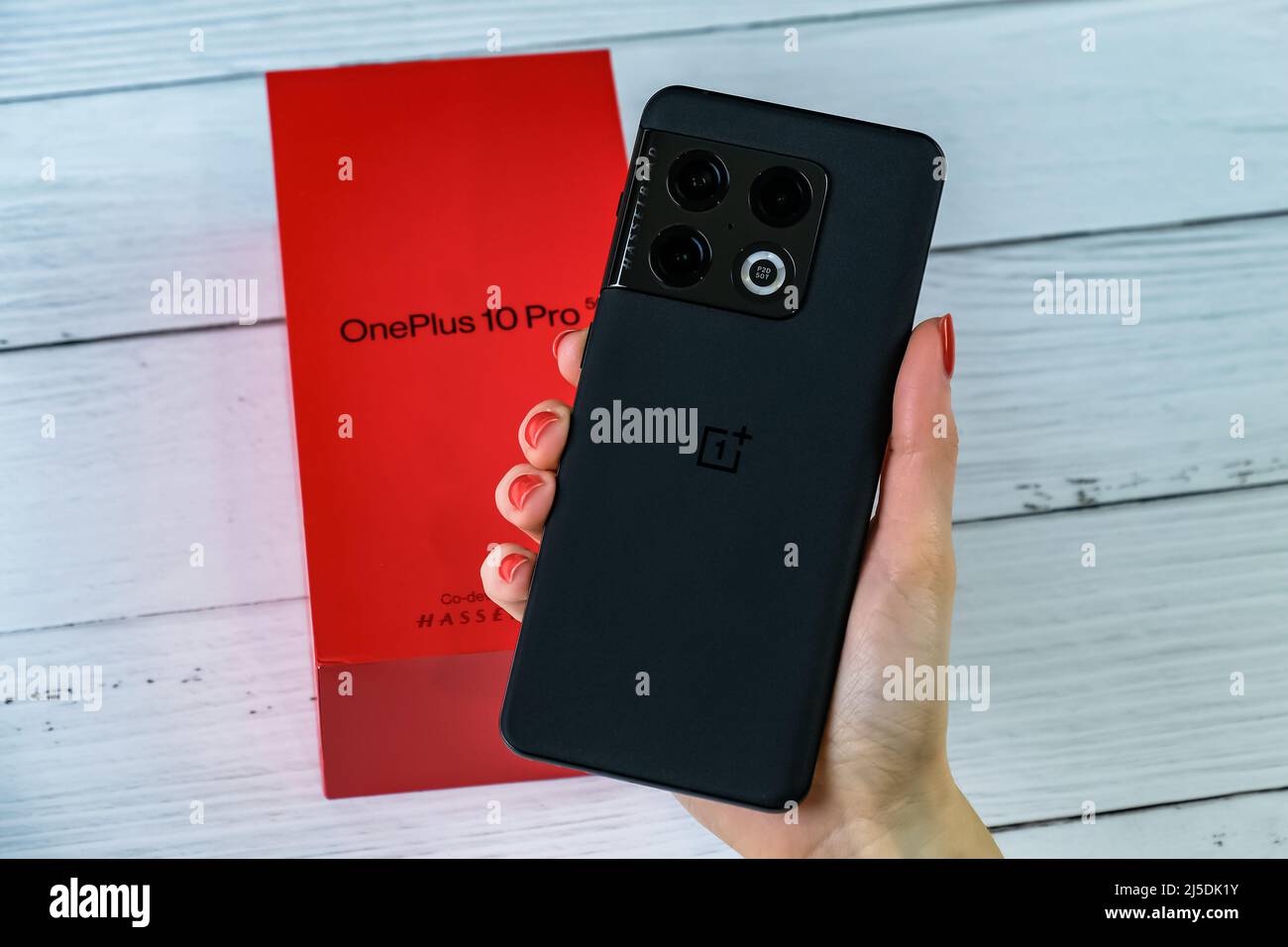 OnePlus 10 Pro in Volcanic Black color Stock Photo - Alamy