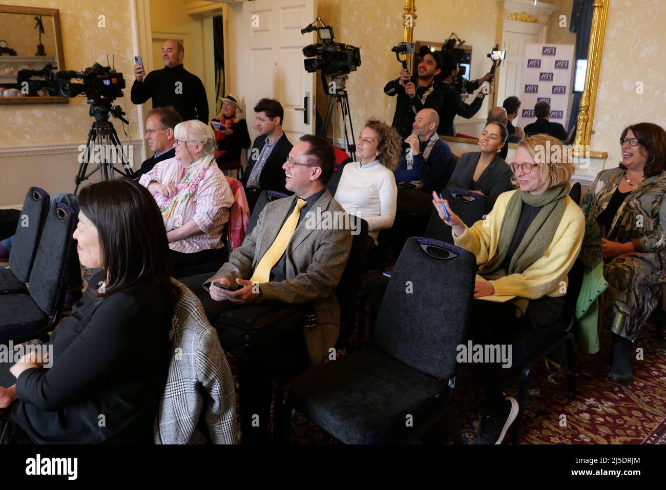 DUTY : A Love Letter to Queen Elizabeth 11 . New fine art hardback book ...