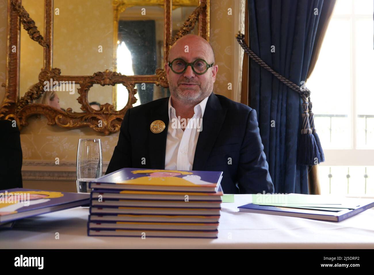 DUTY : A Love Letter to Queen Elizabeth 11 . New fine art hardback book ...