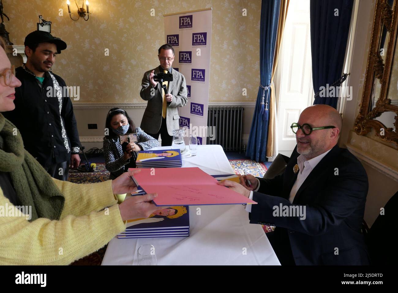 DUTY : A Love Letter to Queen Elizabeth 11 . New fine art hardback book ...