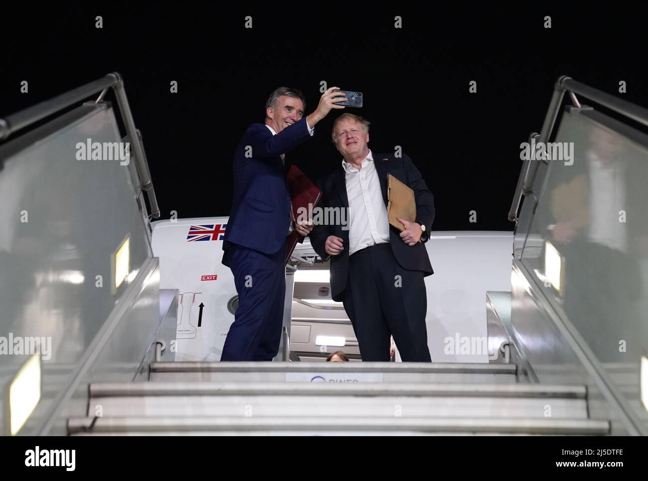 British High Commissioner to India Alex Ellis takes a selfie with Prime ...