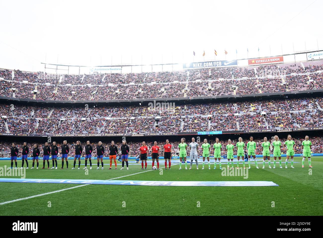 Nou camp full stadium of fans hi-res stock photography and images - Alamy