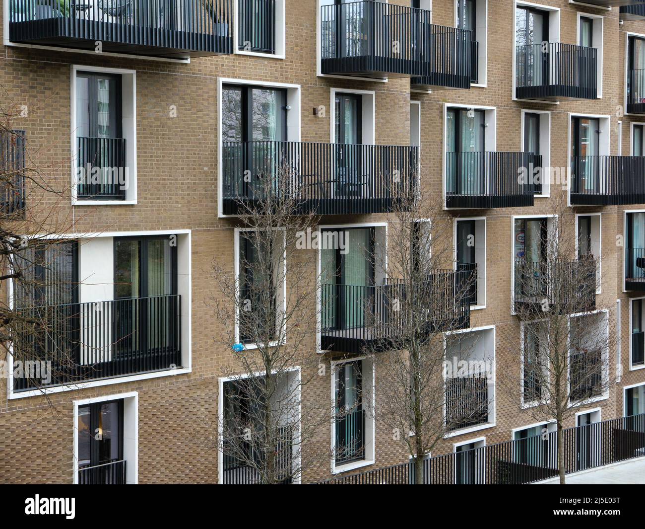 Facade of a modern apartment building in London, UK Stock Photo - Alamy
